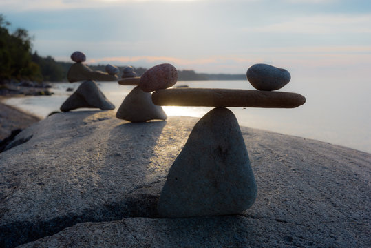 รูปภาพContradiction – เลือกดูภาพถ่ายสต็อก เวกเตอร์ และวิดีโอ11,445 ...