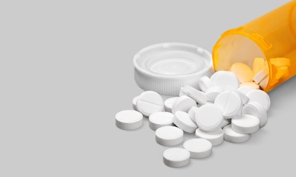 Opioid Images – Browse 10,775 Stock Photos, Vectors, and Video | Adobe ...