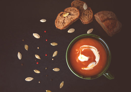 tinnko 写真、画像、アセット | Adobe Stock