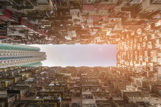 รูปภาพOvercrowded – เลือกดูภาพถ่ายสต็อก เวกเตอร์ และวิดีโอ11,253 ...