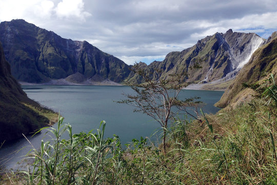 "Mount Pinatubo" Images – Browse 80 Stock Photos, Vectors, and Video ...