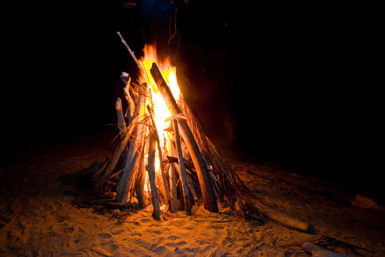 Fogatas Images – Browse 8 Stock Photos, Vectors, and Video | Adobe Stock