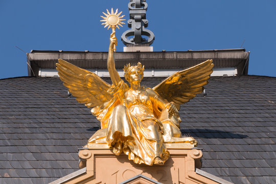 รูปภาพAchim – เลือกดูภาพถ่ายสต็อก เวกเตอร์ และวิดีโอ202 | Adobe Stock