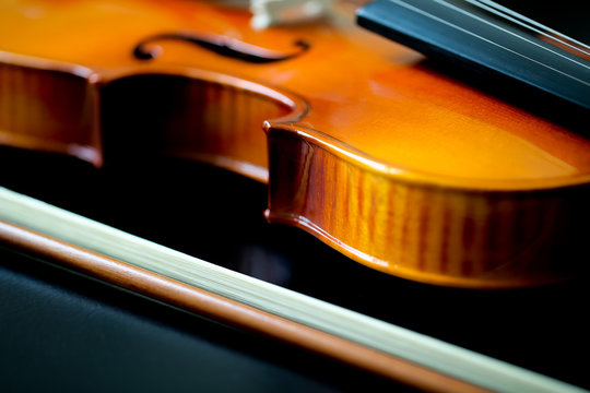 "Viola - Musical Instrument" Bilder – Durchsuchen 114 Archivfotos ...