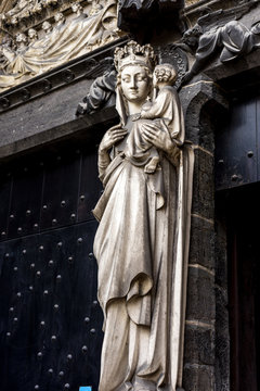 Sint-Janshospitaal-Bilder: Stock-Fotos & -Videos. | Adobe Stock
