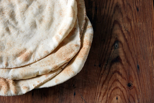 Khubz Images – Browse 448 Stock Photos, Vectors, and Video | Adobe Stock