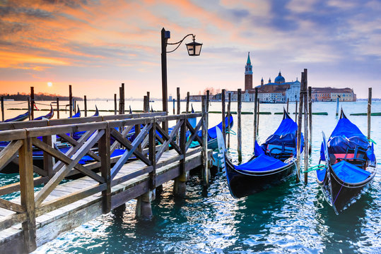 Venetia Bilder – Durchsuchen 5,401 Archivfotos, Vektorgrafiken und ...