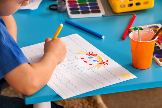 "Student Drawing" Images – Browse 100 Stock Photos, Vectors, and Video ...