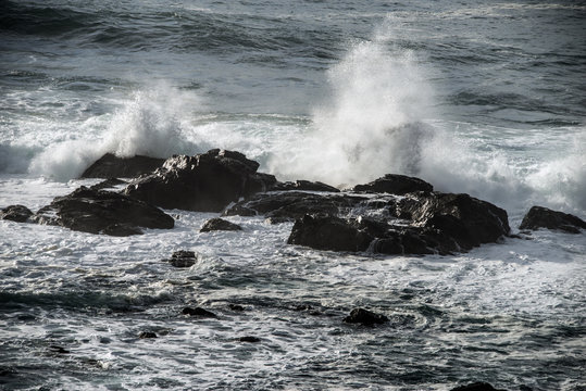"Roaring Sea"-Bilder: Stock-Fotos & -Videos. | Adobe Stock
