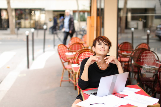 Screenwriter Images – Browse 3,052 Stock Photos, Vectors, and Video ...