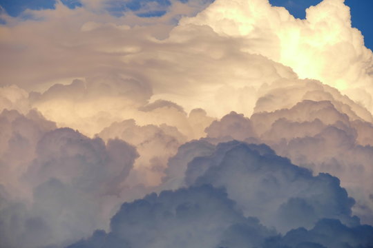 รูปภาพCumulon – เลือกดูภาพถ่ายสต็อก เวกเตอร์ และวิดีโอ92 | Adobe Stock