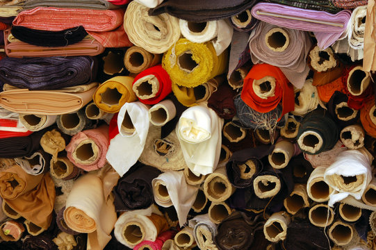 Stoffe bilder – Bläddra bland 17,735 stockfoton, vektorer och videor ...