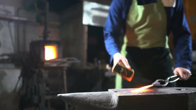 Forge-Man Bilder – Durchsuchen 92 Archivfotos, Vektorgrafiken und ...