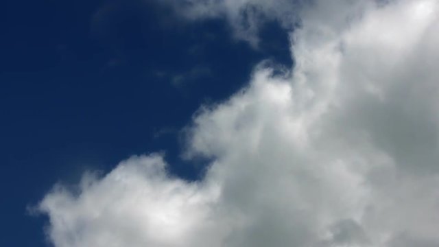 รูปภาพLow-Altitude – เลือกดูภาพถ่ายสต็อก เวกเตอร์ และวิดีโอ1,206 ...