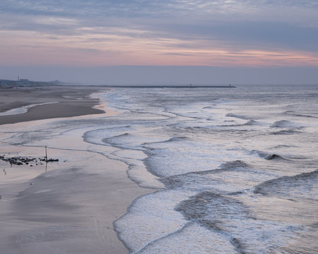 Zandstrand Bilder – Durchsuchen 144 Archivfotos, Vektorgrafiken und ...