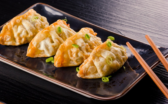 Gyoza Bilder – Durchsuchen 37,239 Archivfotos, Vektorgrafiken und ...