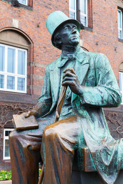 "Hans Christian Andersen" Images – Browse 1,971 Stock Photos, Vectors ...