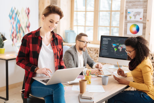 Beruflich Bilder – Durchsuchen 71,708 Archivfotos, Vektorgrafiken und ...