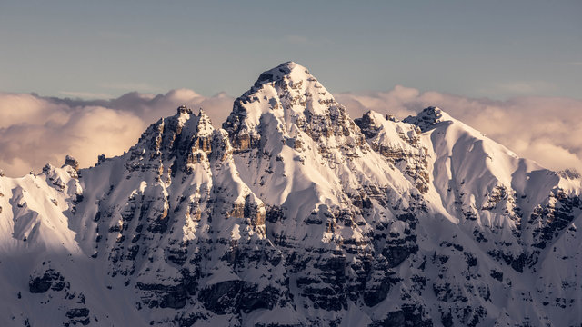2,595,684 BEST Peak IMAGES, STOCK PHOTOS & VECTORS | Adobe Stock