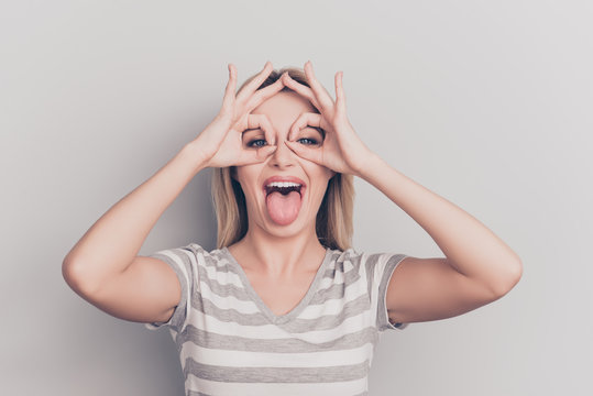 Tongue-Out 이미지 – 찾아보기 900 스톡 사진, 벡터 및 비디오 | Adobe Stock