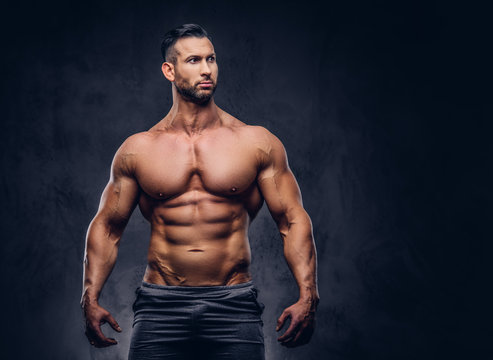 Broad Shoulders Model