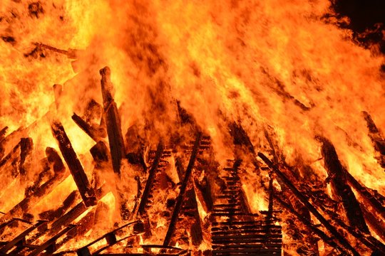 「Pyre」の画像 - 6,905 件の Stock 写真、ベクターおよびビデオ | Adobe Stock