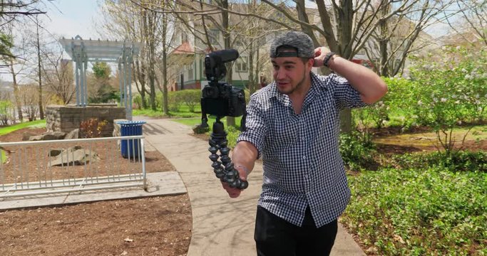 Vlogger Images – Browse 196,467 Stock Photos, Vectors, and Video ...