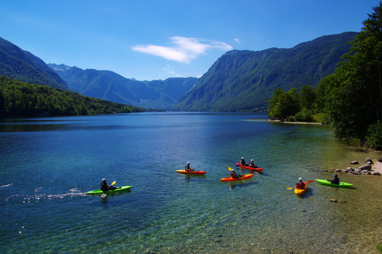 Llake Bilder – Durchsuchen 90 Archivfotos, Vektorgrafiken und Videos ...