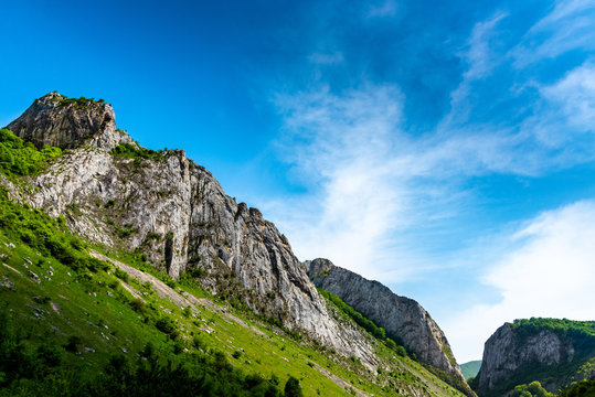 Valisoara Images – Parcourir 69 le catalogue de photos, vecteurs et ...