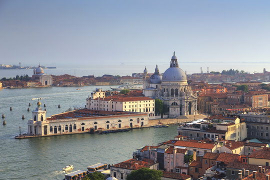 Venetia Bilder – Durchsuchen 5,512 Archivfotos, Vektorgrafiken und ...