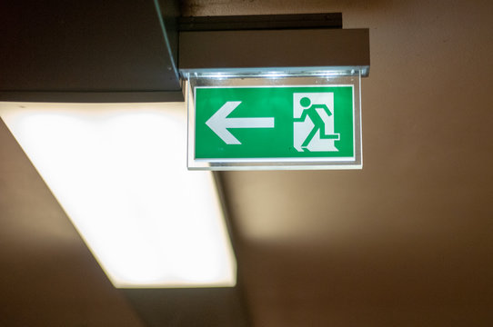 Imagens de Fluchtwege – Explore Fotografias do Stock, Vetores e Vídeos ...