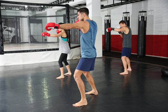 รูปภาพBoxercise – เลือกดูภาพถ่ายสต็อก เวกเตอร์ และวิดีโอ923 | Adobe Stock