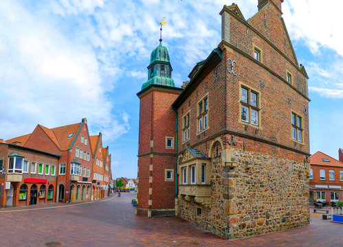 Meppen-Bilder: Stock-Fotos & -Videos. | Adobe Stock