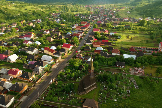 รูปภาพMaramures – เลือกดูภาพถ่ายสต็อก เวกเตอร์ และวิดีโอ7,402 | Adobe Stock
