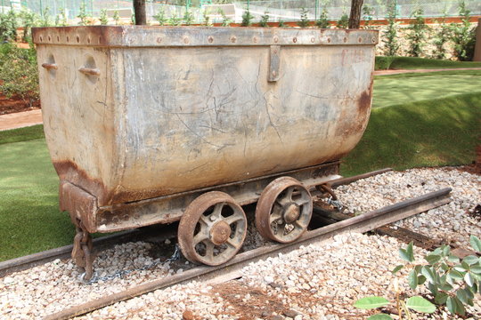 Kohlewagen Images – Browse 41 Stock Photos, Vectors, and Video | Adobe ...