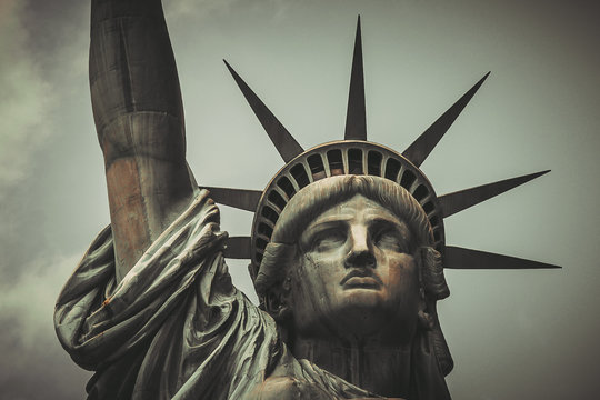 รูปภาพfreiheitsstatue เลือกดูภาพถ่ายสต็อก เวกเตอร์ และวิดีโอ2 010