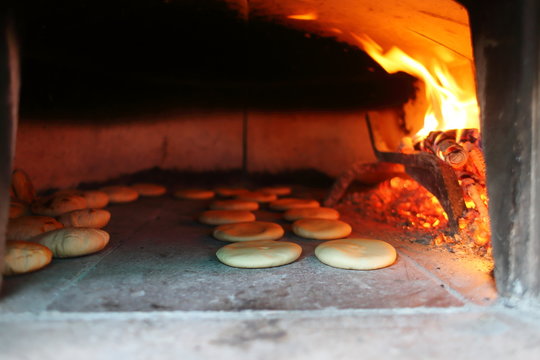 รูปภาพTigella – เลือกดูภาพถ่ายสต็อก เวกเตอร์ และวิดีโอ541 | Adobe Stock