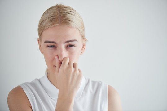 Smelly Bilder – Durchsuchen 108,042 Archivfotos, Vektorgrafiken und ...