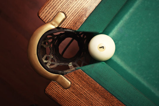 Balk-Line-Bilder: Stock-Fotos & -Videos. | Adobe Stock