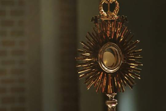 Monstranz Bilder – Durchsuchen 1,849 Archivfotos, Vektorgrafiken und ...