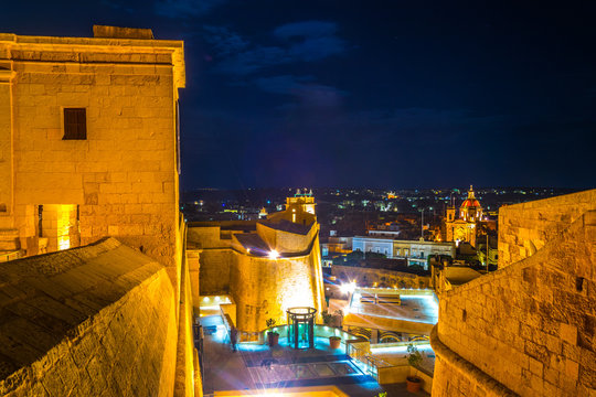 รูปภาพIl-Kastell – เลือกดูภาพถ่ายสต็อก เวกเตอร์ และวิดีโอ128 | Adobe Stock