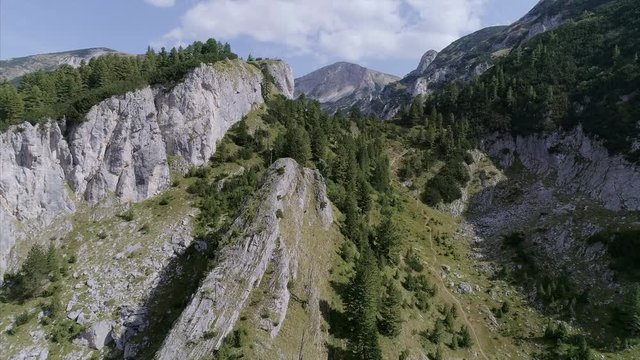 Peja Bilder – Durchsuchen 2,186 Archivfotos, Vektorgrafiken und Videos ...