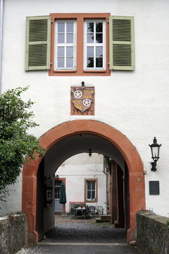Rothenbuch Bilder – Durchsuchen 274 Archivfotos, Vektorgrafiken und ...