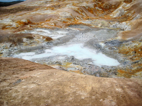 รูปภาพSolfatar – เลือกดูภาพถ่ายสต็อก เวกเตอร์ และวิดีโอ313 | Adobe Stock