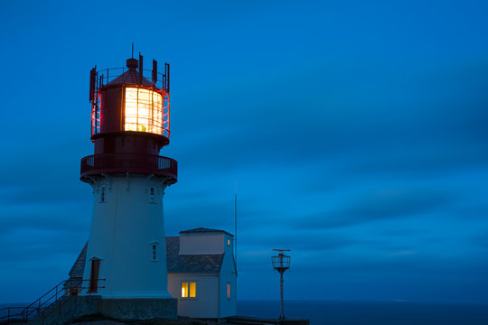 รูปภาพFyr – เลือกดูภาพถ่ายสต็อก เวกเตอร์ และวิดีโอ7,227 | Adobe Stock