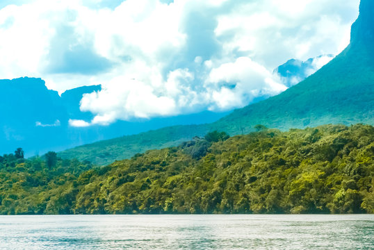 Auyantepui Images – Browse 448 Stock Photos, Vectors, and Video | Adobe ...