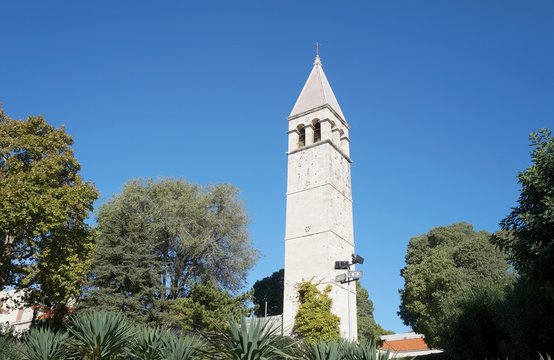 รูปภาพArnir – เลือกดูภาพถ่ายสต็อก เวกเตอร์ และวิดีโอ125 | Adobe Stock