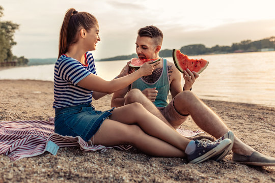 รูปภาพSweeter – เลือกดูภาพถ่ายสต็อก เวกเตอร์ และวิดีโอ1,998 | Adobe Stock