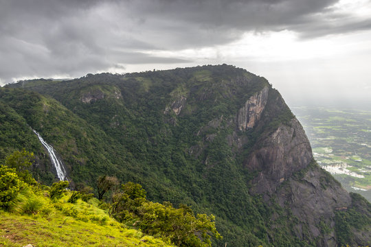 「Nelliyampathy」の写真素材 | 29件の無料イラスト画像 | Adobe Stock