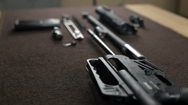 Imágenes de Gunsmith: descubre bancos de fotos, ilustraciones, vectores ...